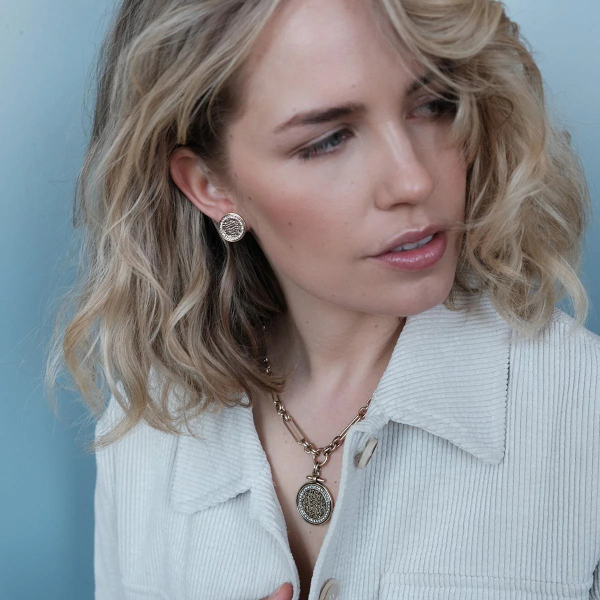 Gróft hálsmen - Gull - Coins of Relief – Cleopatra Tískuverslun